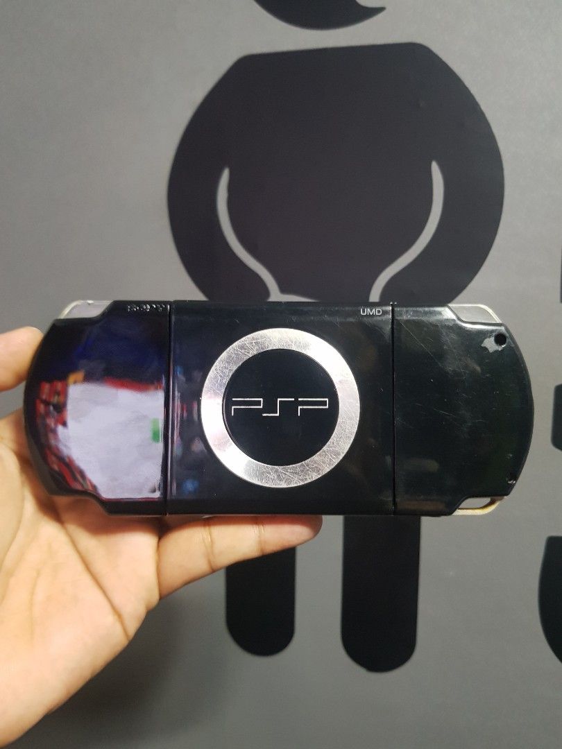 PSP Slim 2000 Series 32GB, Video Gaming, Video Game Consoles ...