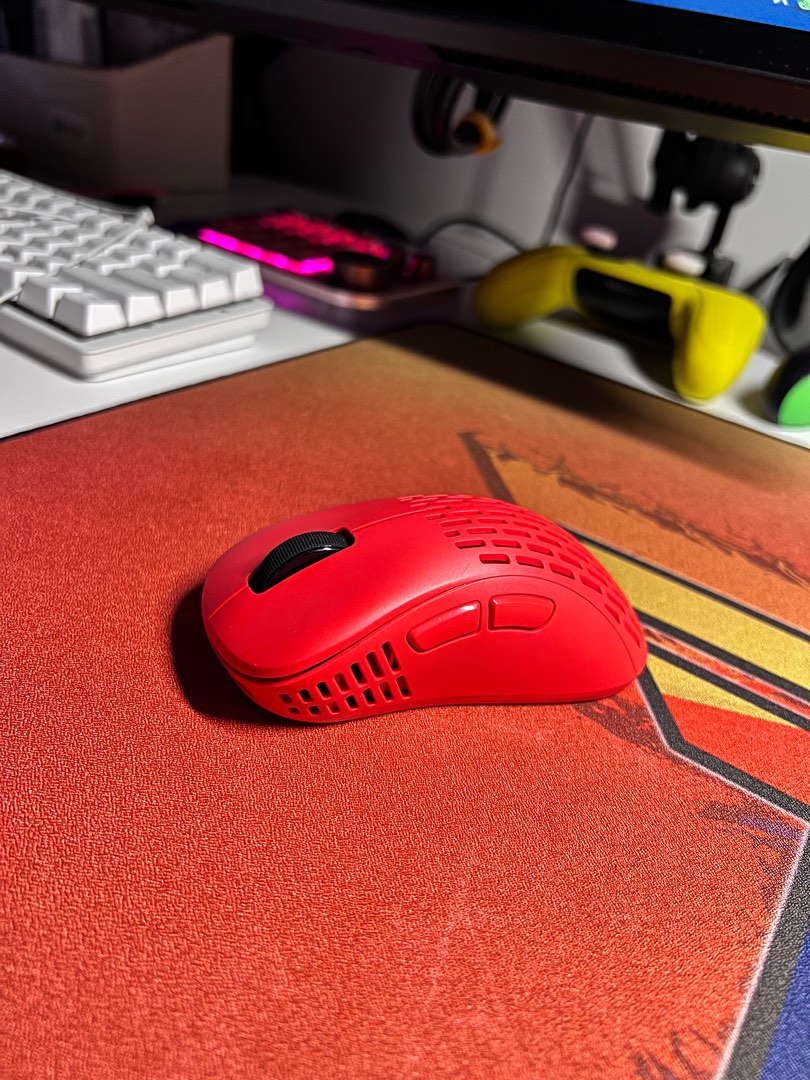 PULSAR Xlite Wireless v2 Mini Gaming Mouse Red, Computers & Tech, Parts ...