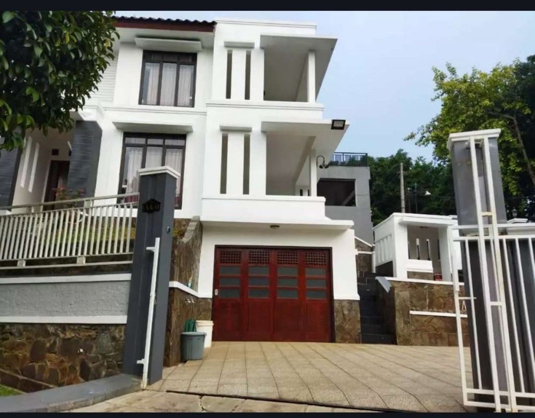 Rumah mewah Bukit Golf Riverside, Properti, Dijual di Carousell
