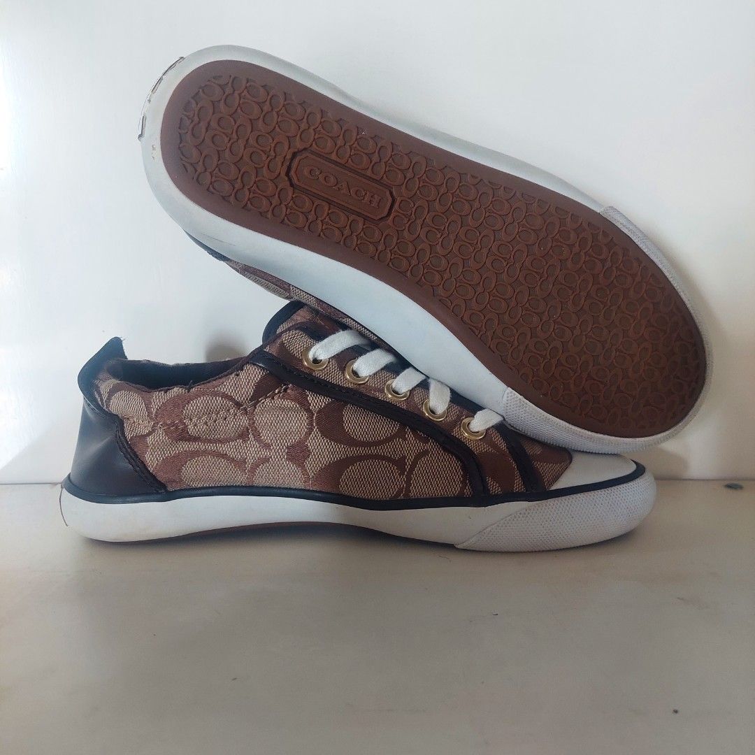 Sepatu coach, Fesyen Wanita, Sepatu di Carousell