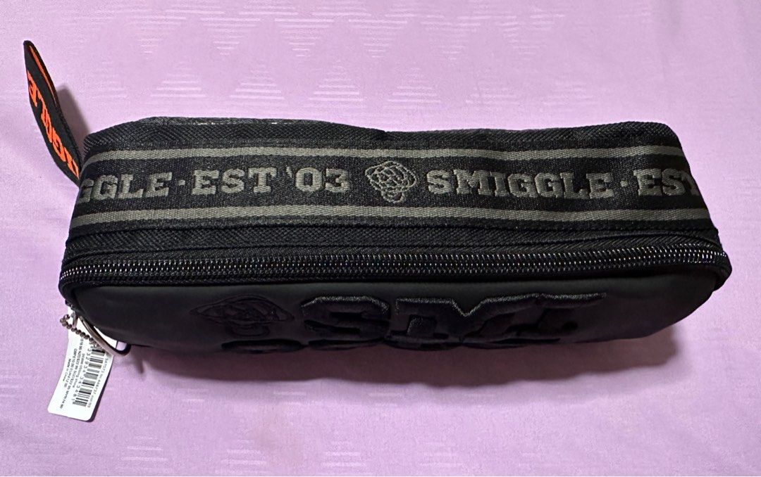 Smiggle Pouch, Men's Fashion, Bags, Belt bags, Clutches and Pouches on ...