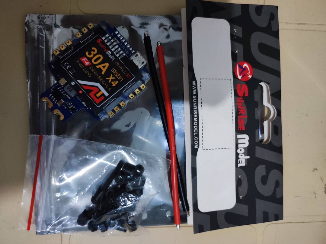SUNRISE MODEL BLHELI-32 4in1 ESC 30A, Photography, Drones on Carousell
