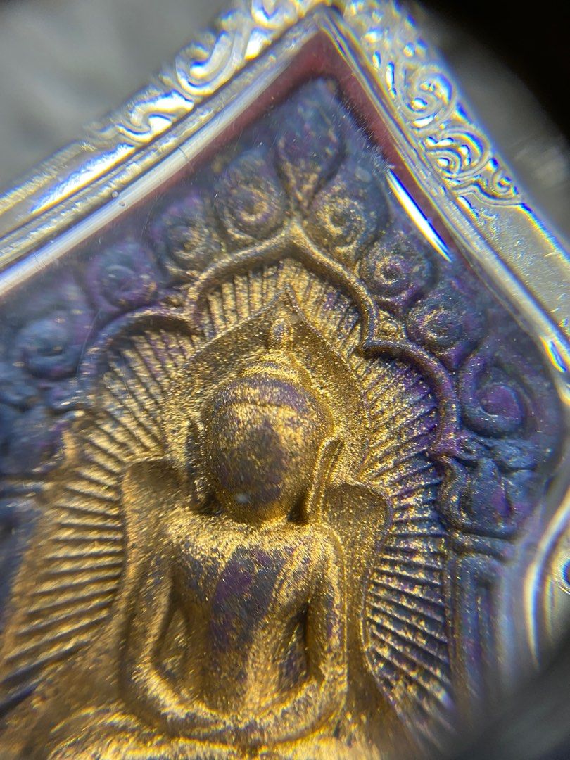 Thai amulet - Khun Paen , purple with gold powder & gold tarkrut , Hobbies & Toys, Memorabilia ...