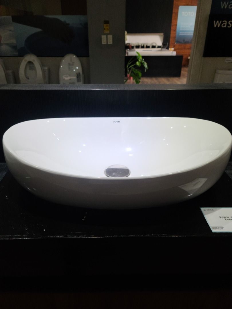TOTO -Console lavatory, Furniture & Home Living, Bathroom & Kitchen Fixtures on Carousell
