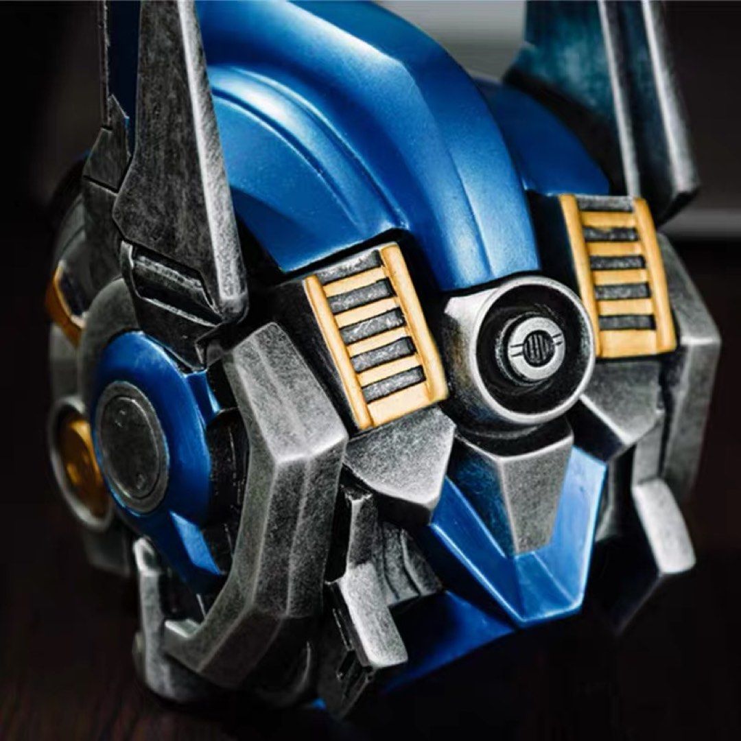 Transformers bumble bee Optimus prime ashtray decoration, Hobbies ...