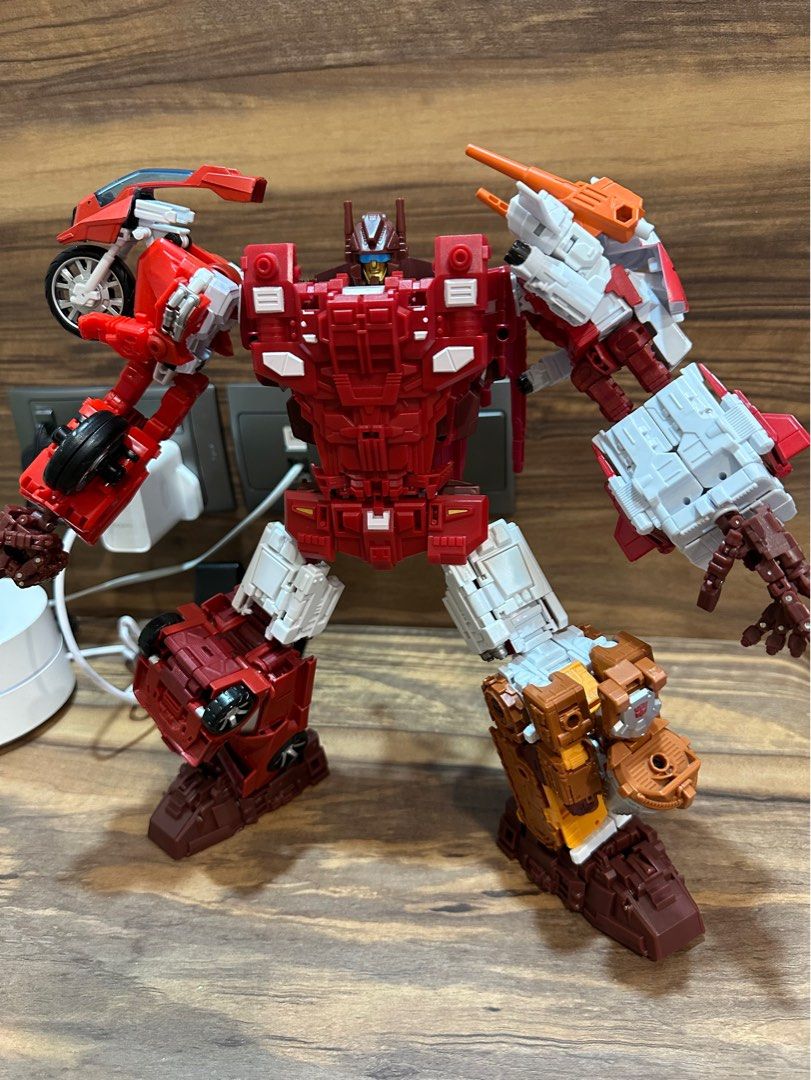 Unite Warriors Computron with Upgrade Kit, Hobbies & Toys, Toys & Games ...