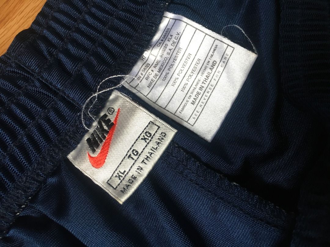 Vintage Nike Button Side, Men's Fashion, Bottoms, Joggers on Carousell