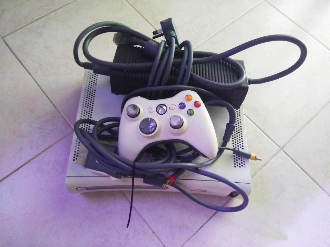 Xbox 360 Console Core Version (Non-HDMI), Video Gaming, Video Game ...
