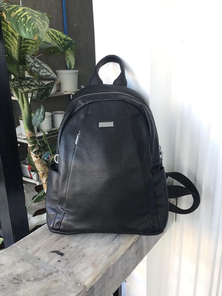 Yearcon, Women's Fashion, Bags & Wallets, Backpacks on Carousell