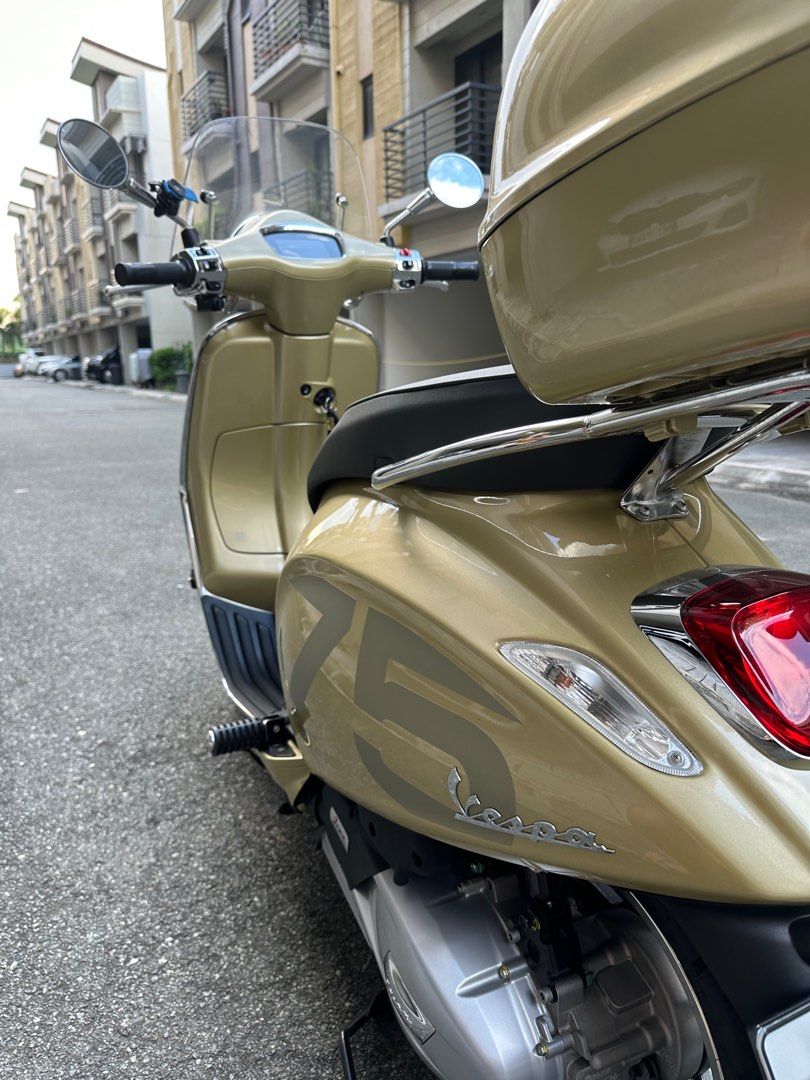 2021 Vespa Primavera 75th Anniversary Edition, Motorbikes, Motorbikes ...