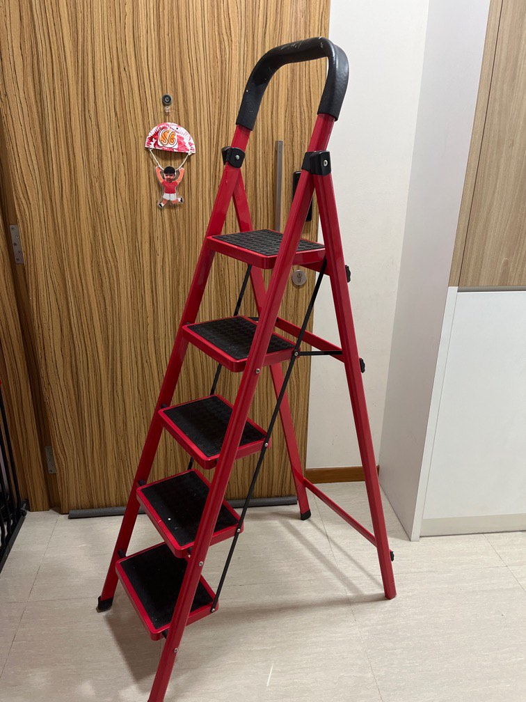 5 step ladder, Furniture & Home Living, Home Improvement & Organisation ...