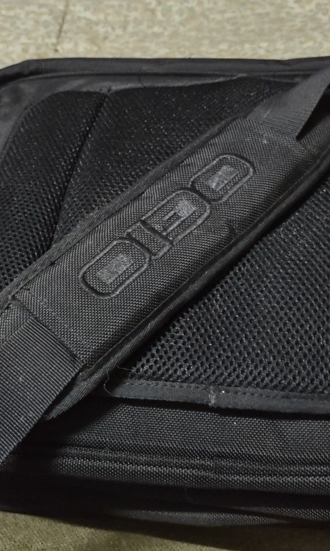 Authentic Ogio briefcase or carry-on bag, Men's Fashion, Bags ...