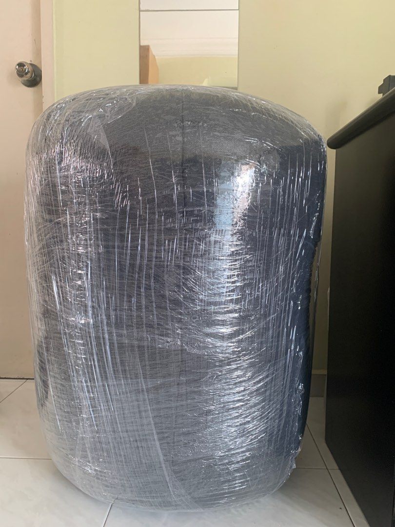 Bean bag & circular rug/carpet, Furniture & Home Living, Furniture ...