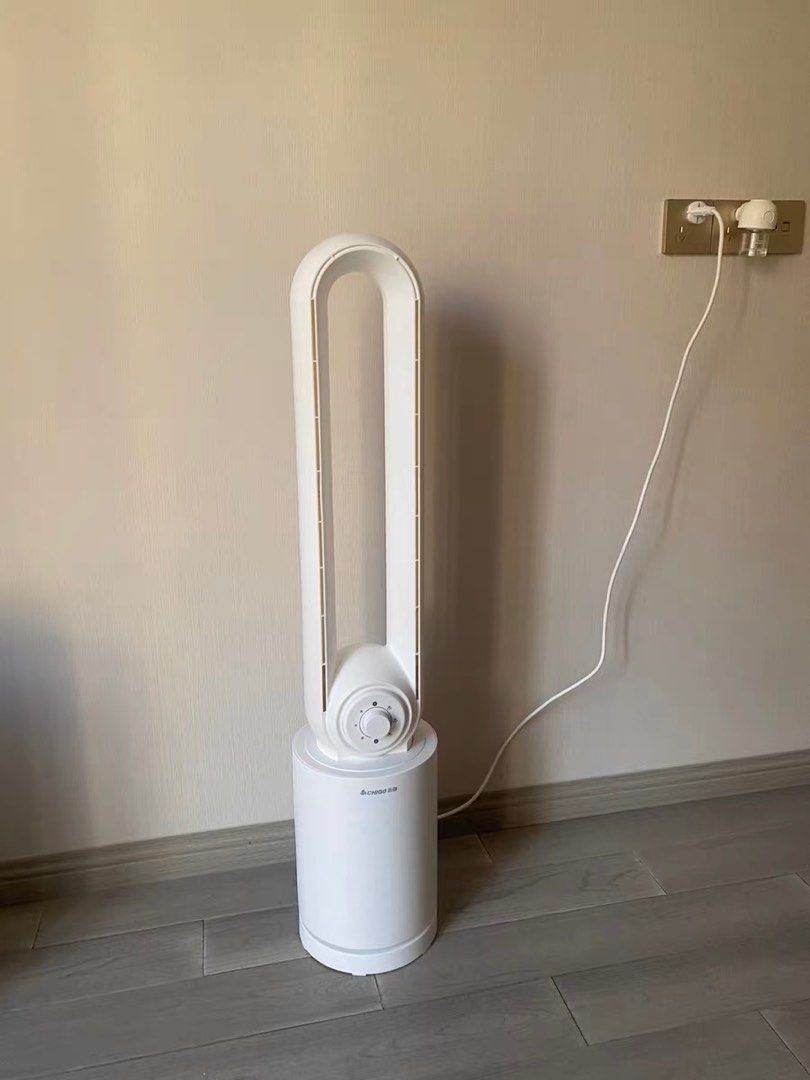 Bladeless Fan 99.99% new fully functional stand fan, Furniture & Home ...