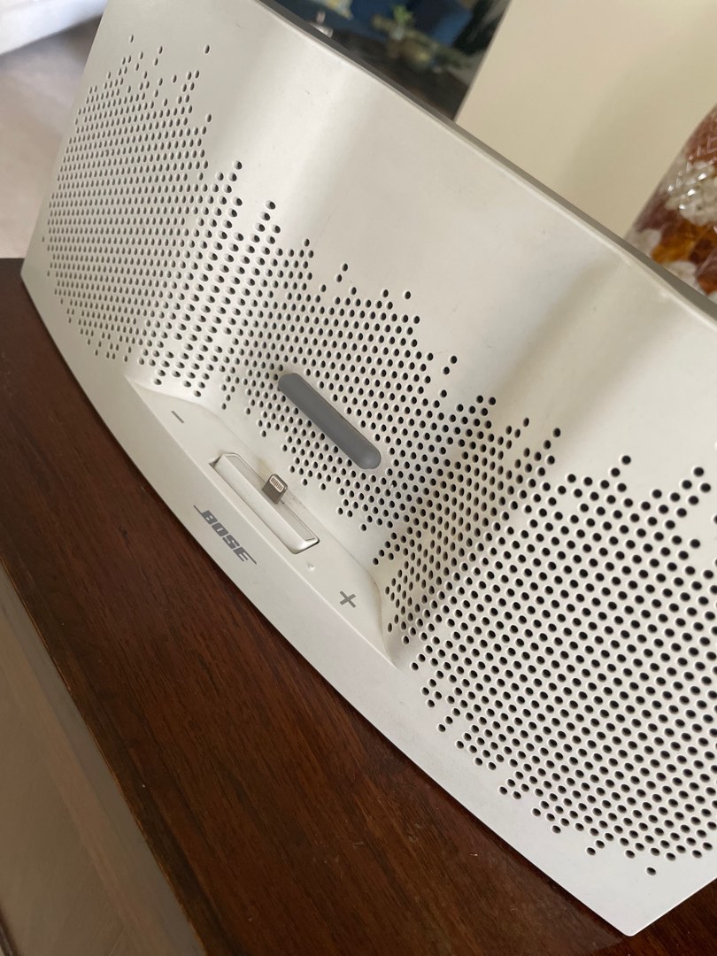 Bose SoundDock XT, Audio, Soundbars, Speakers & Amplifiers on Carousell