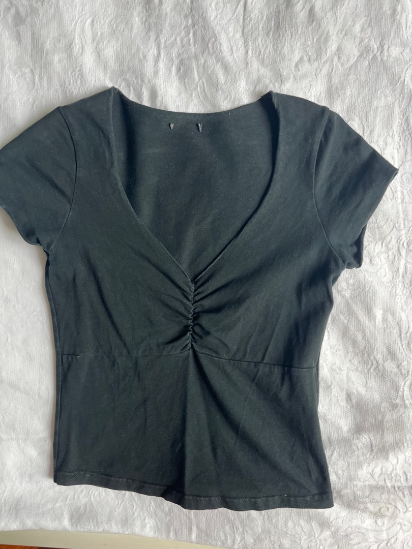 Brandy Melville Gina top, Women's Fashion, Tops, Other Tops on Carousell