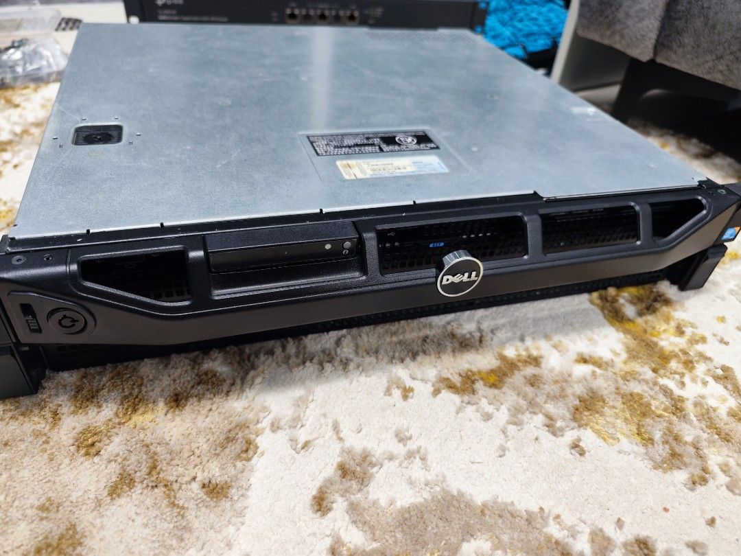 Bundle TPlink Loadbalance router + Dell R220 Server + Synology NAS ...