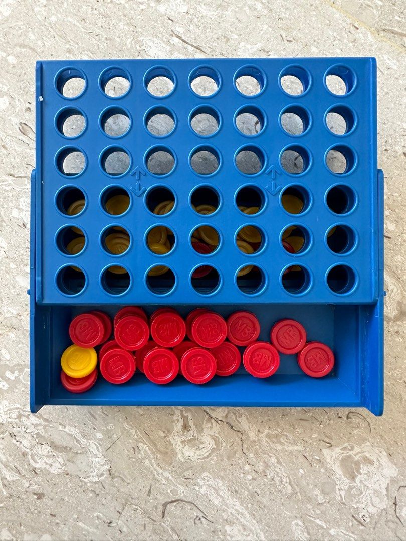 Connect 4 board game, Hobbies & Toys, Toys & Games on Carousell