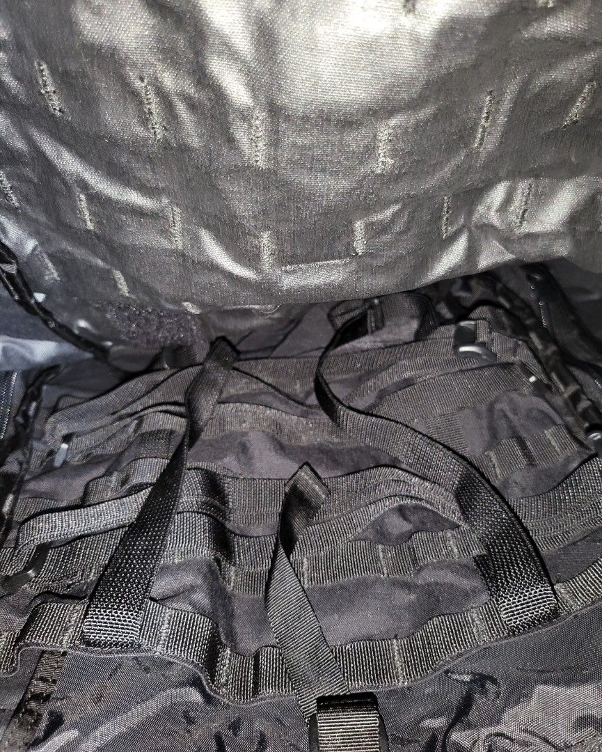 Crossfire DG16 Black (RARE Colour) - 85L Large Field Pack (Pack only ...