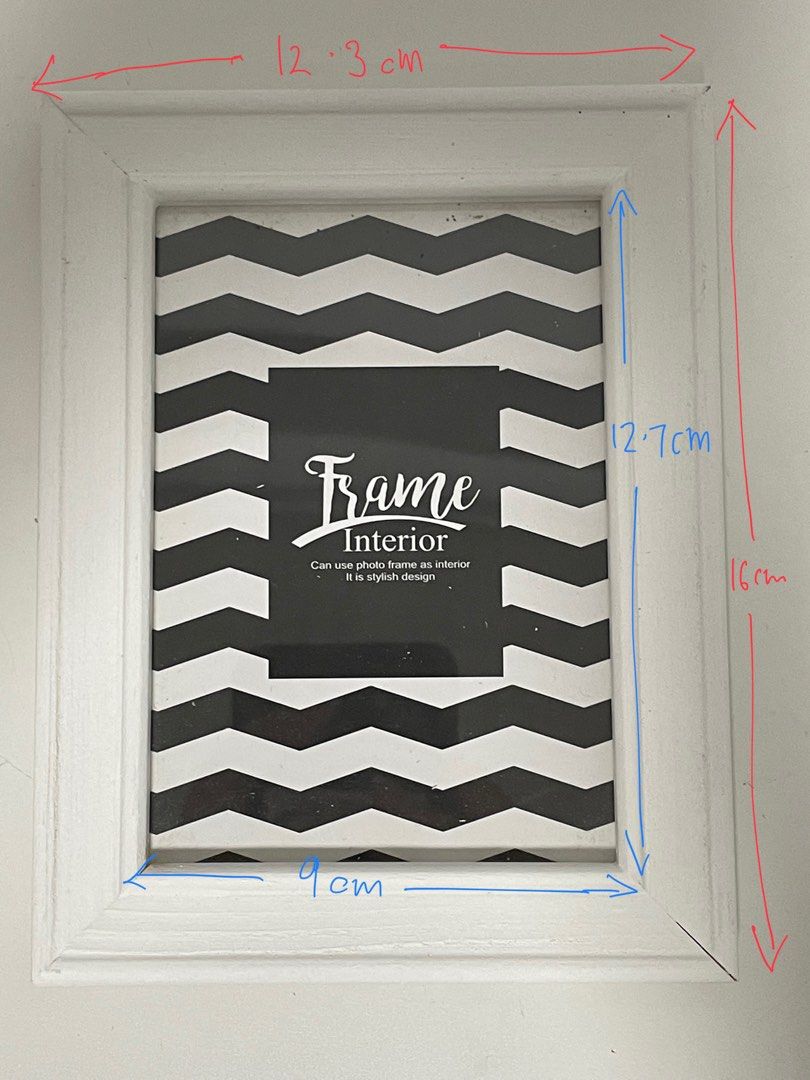 DAISO Photo Frame, Furniture & Home Living, Home Decor, Frames ...