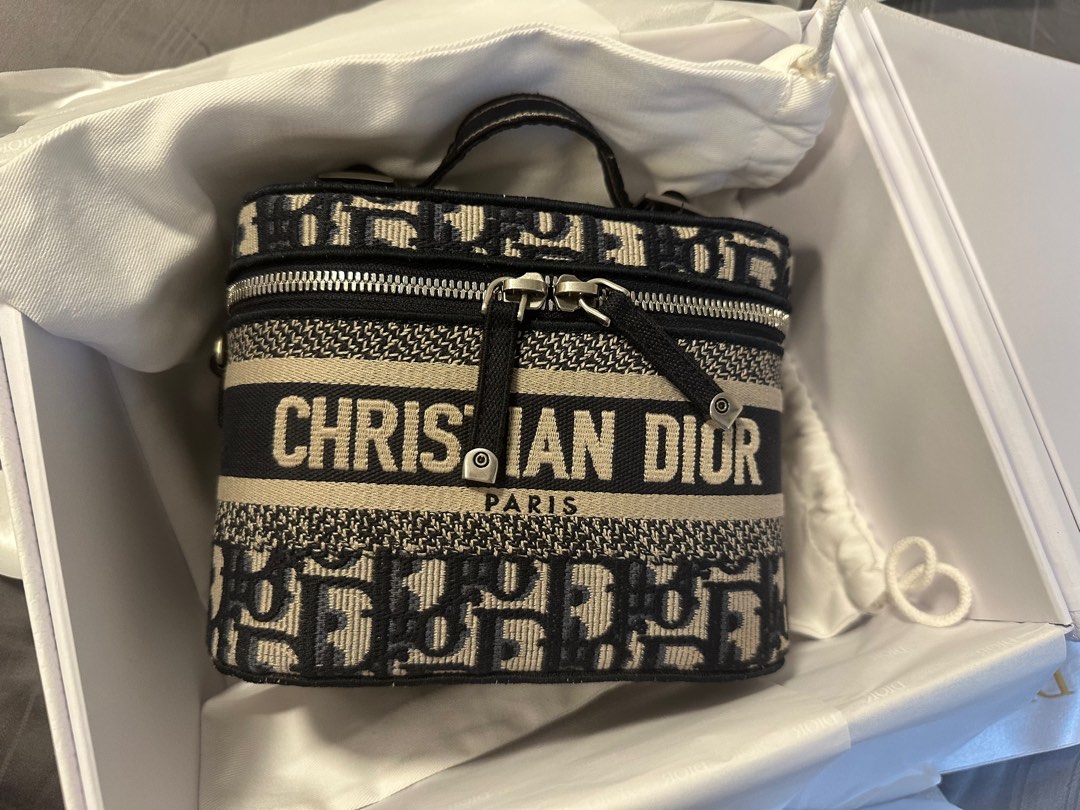 Dior Vanity Case 盒仔, 名牌, 手袋及銀包 - Carousell