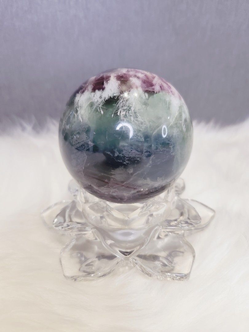 Glass Lotus Sphere Stand, Women's Fashion, Jewelry & Organisers ...