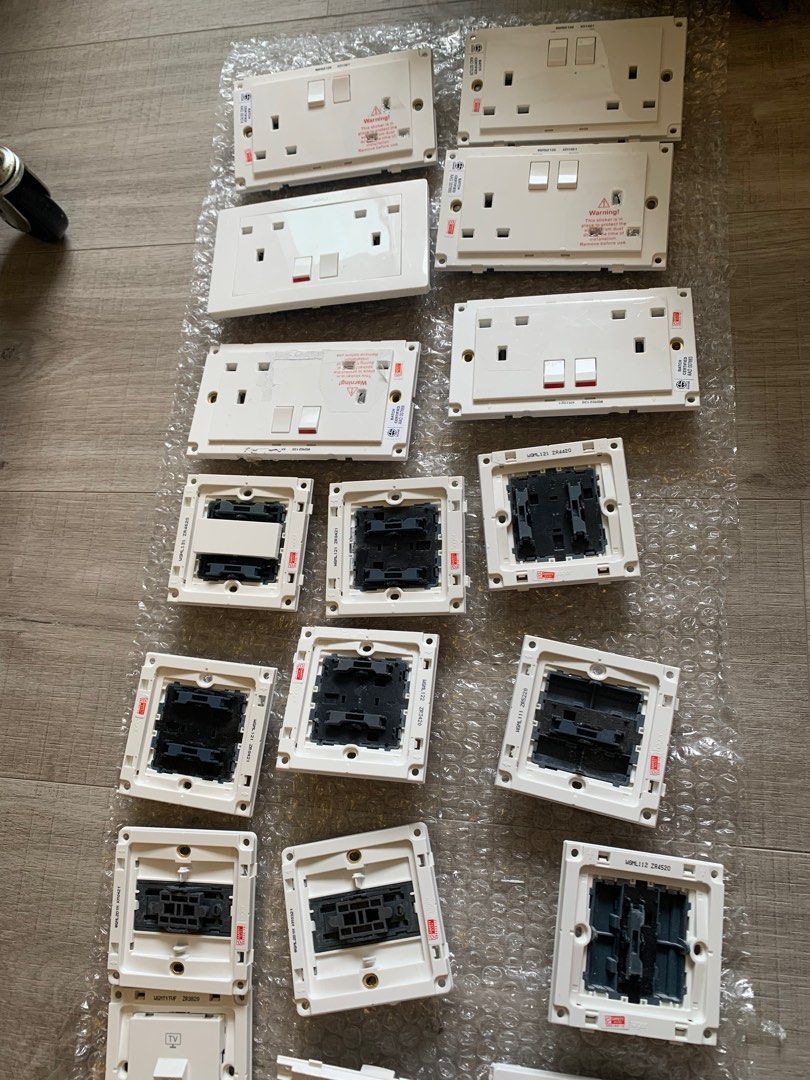 Hager socket & switch (HDB BTO), TV & Home Appliances, Electrical ...