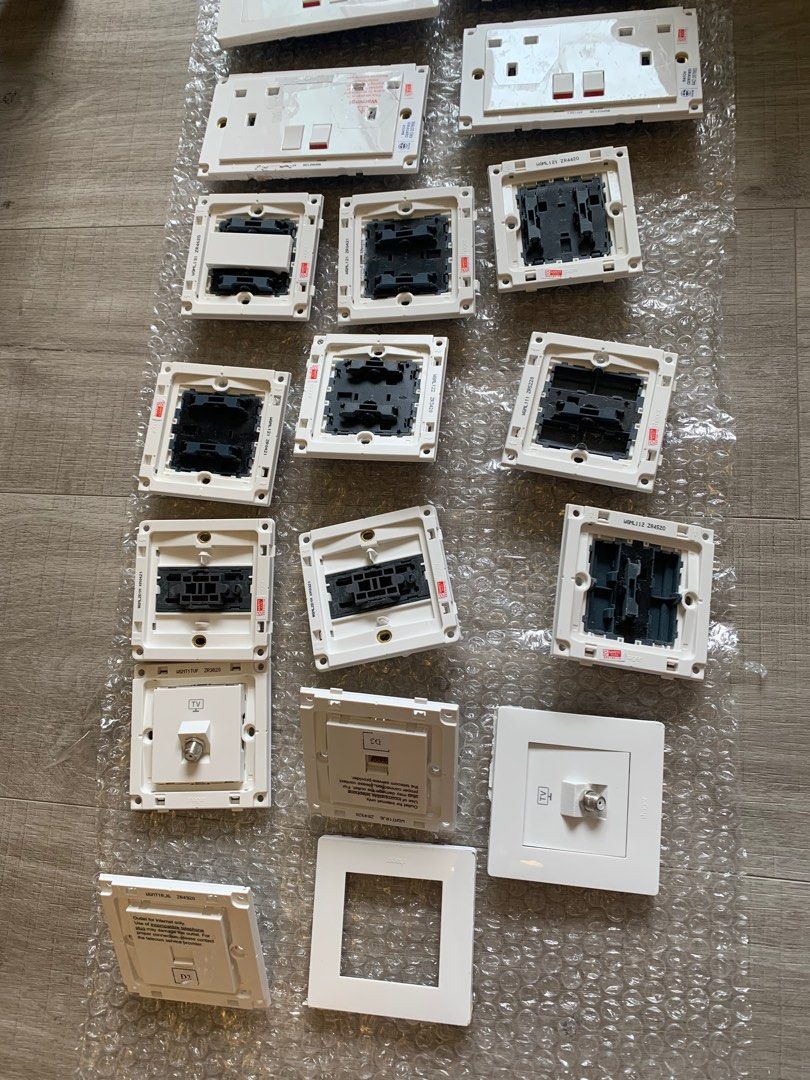 Hager socket & switch (HDB BTO), TV & Home Appliances, Electrical ...