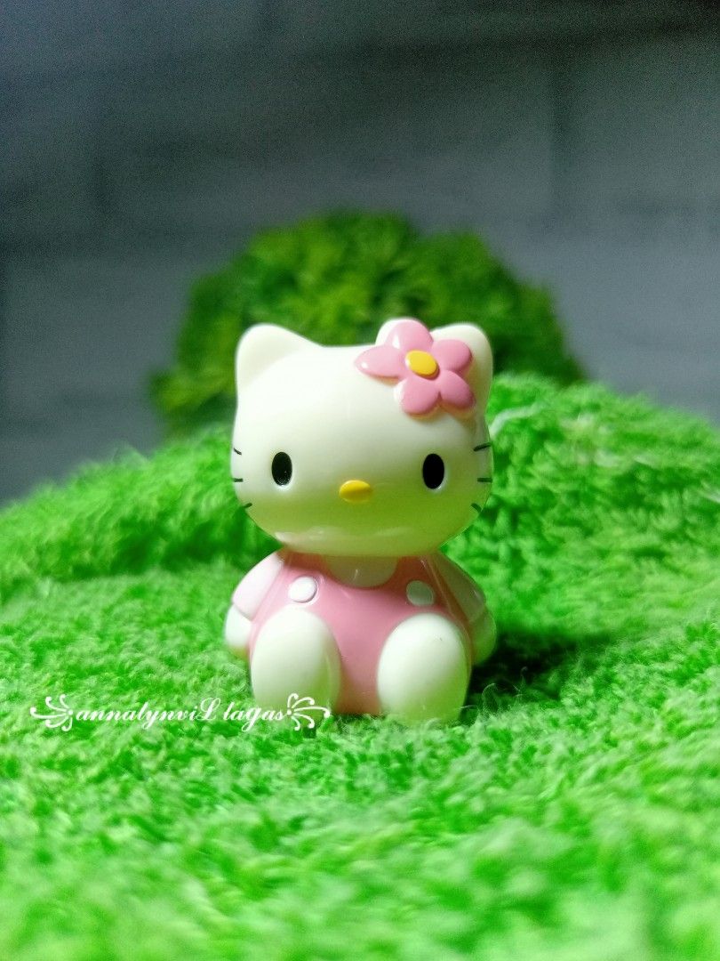 hello kitty minis, Hobbies & Toys, Toys & Games on Carousell
