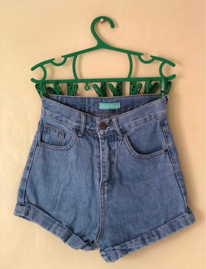 HIGHWAIST CLEAN CUT SHORT, Women's Fashion, Bottoms, Shorts on Carousell