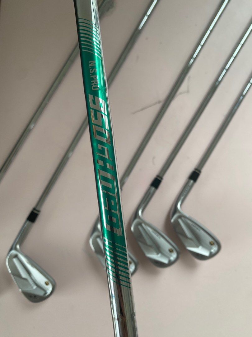 Honma TR20V Irons 5-pw, Sports Equipment, Sports & Games, Golf on Carousell
