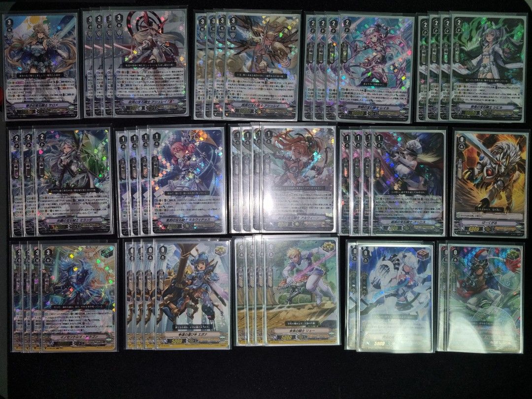Jewel Knight Royal Paladin V Cardfight Vanguard Deck, Hobbies & Toys ...