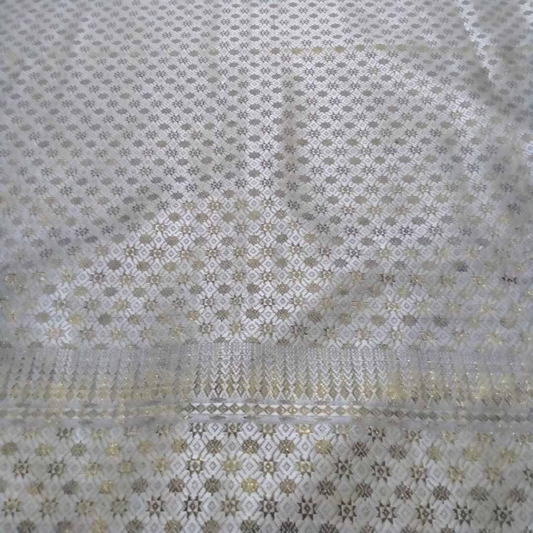Kain songket corak bunga gold, Hobbies & Toys, Collectibles ...