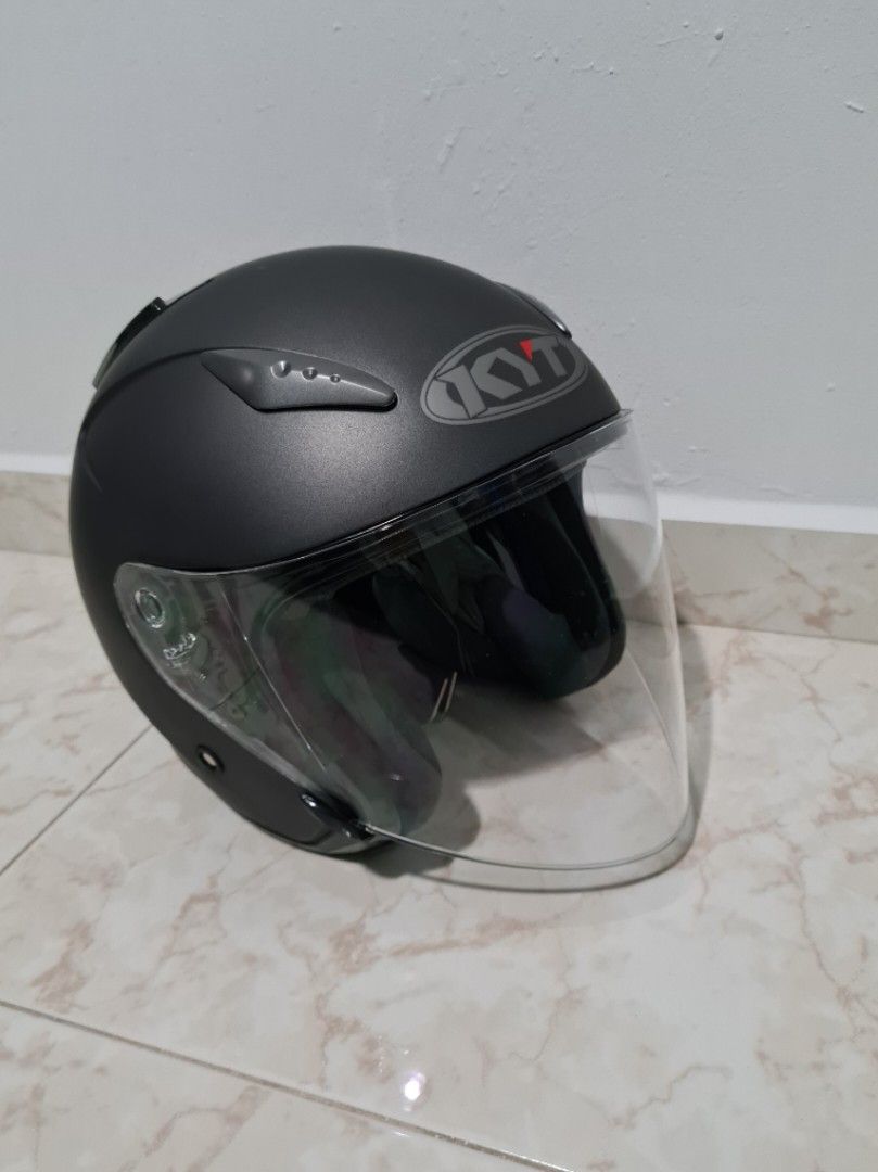 KYT Helmet XXL (Matte Grey), Motorcycles, Motorcycle Apparel on Carousell