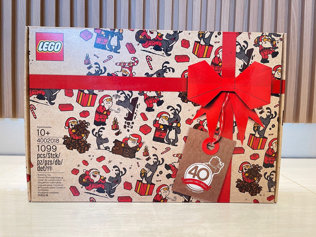 LEGO 4002018 Christmas Set, Hobbies & Toys, Toys & Games on Carousell