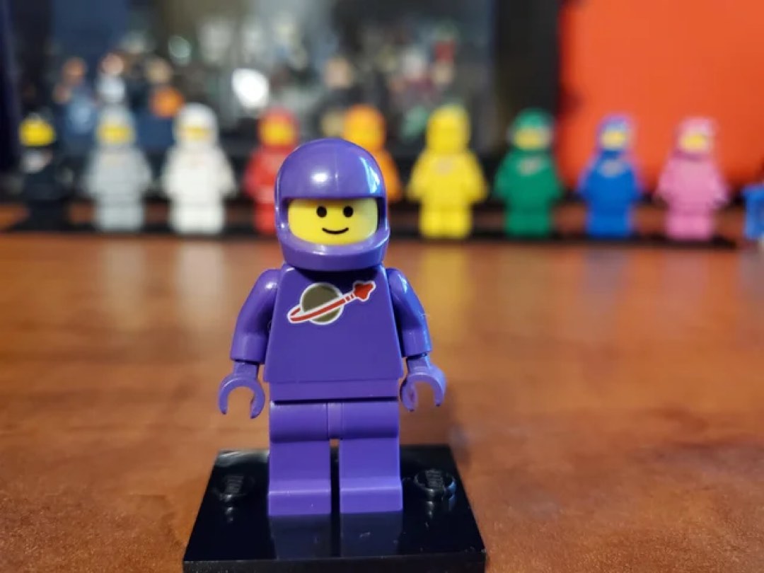 LEGO Purple Classic Spaceman minifigure, Hobbies & Toys, Toys & Games ...