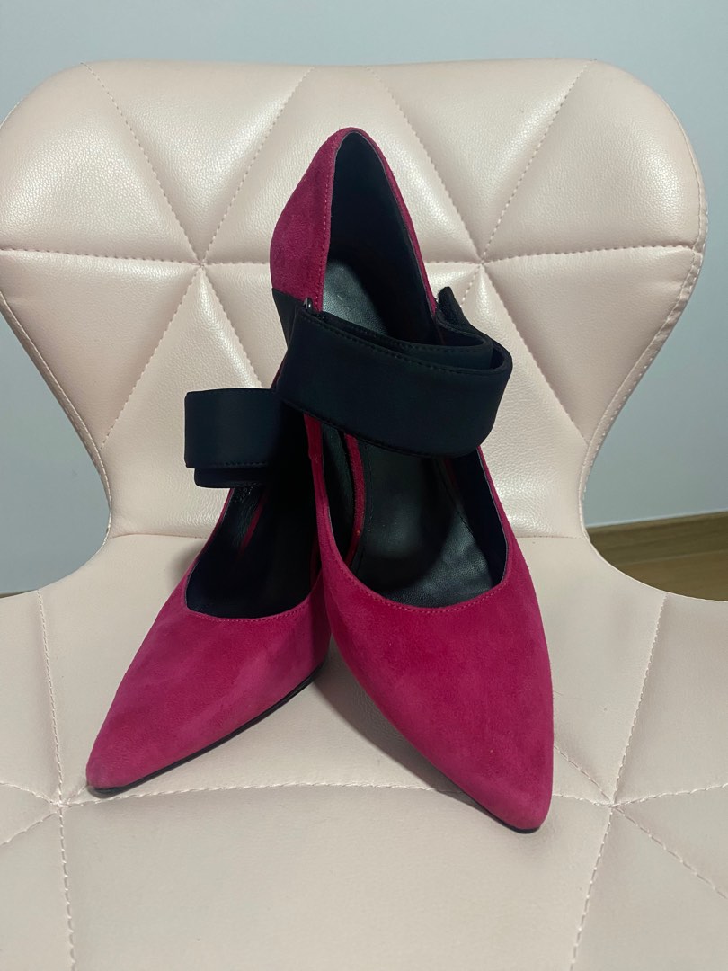 Maroon heels, Women's Fashion, Footwear, Heels on Carousell
