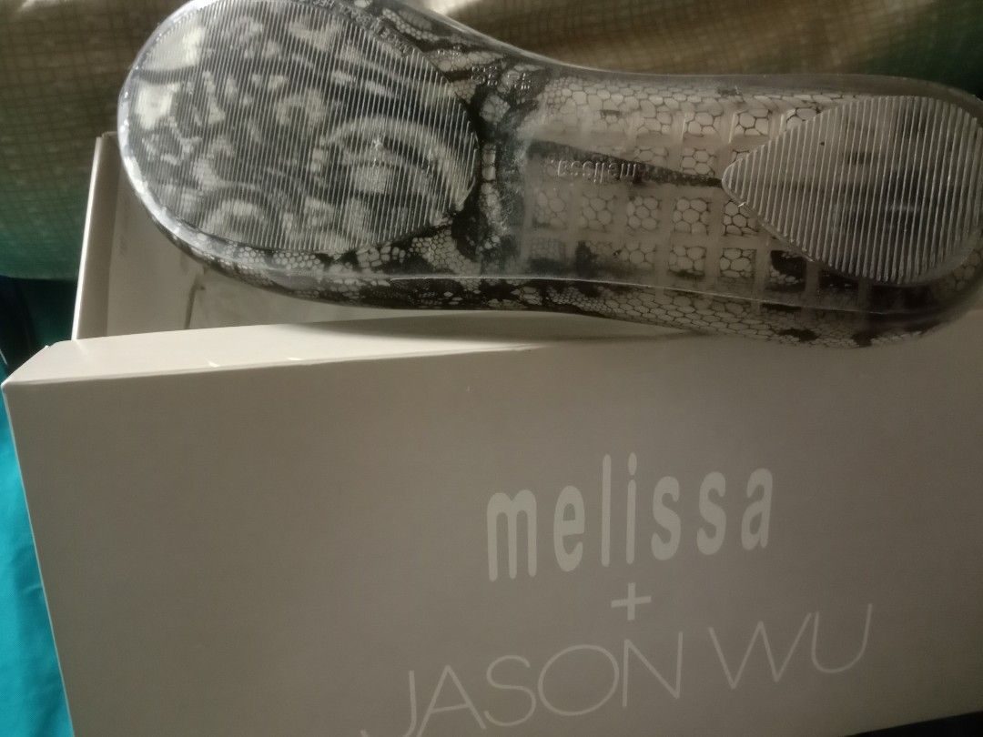 Melissa + Jason wu, Women's Fashion, Footwear, Flats on Carousell