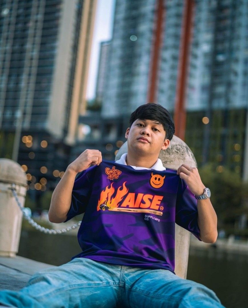 Naise KL x Ohworld.x LBTW and Bad Purple NaiseKL Ombong, Men's Fashion ...