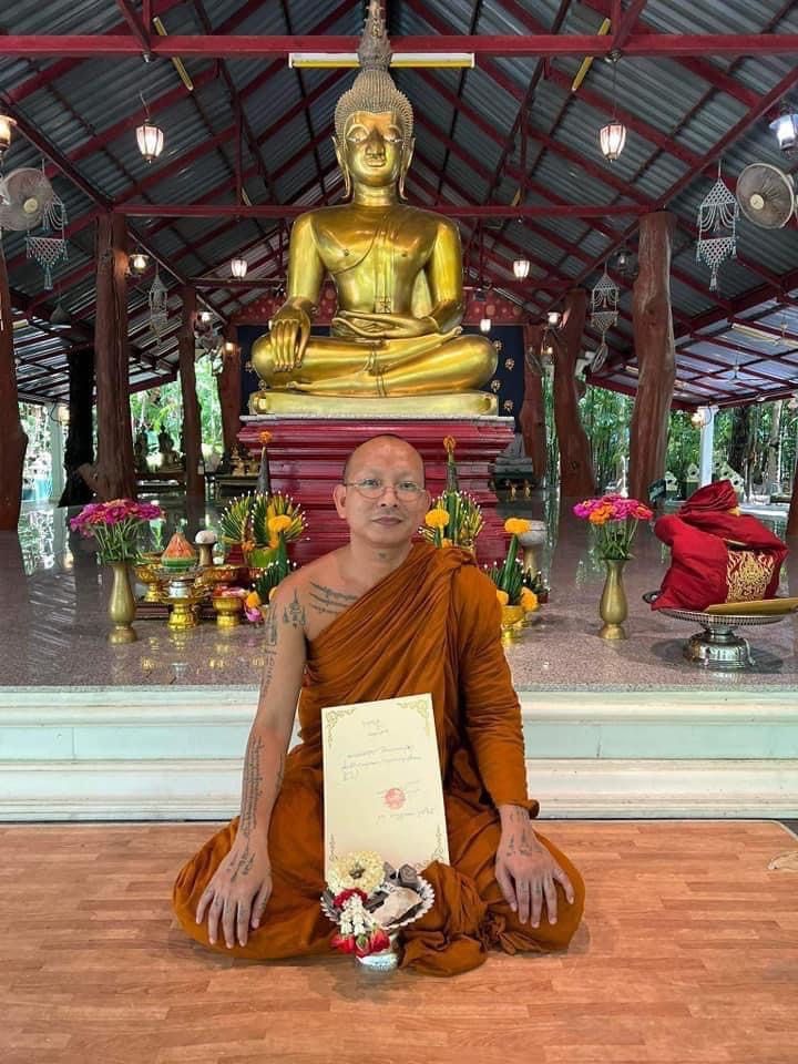 Phra Khun Paen Manee Fah Yad AC Waen, Hobbies & Toys, Memorabilia & Collectibles, Religious ...