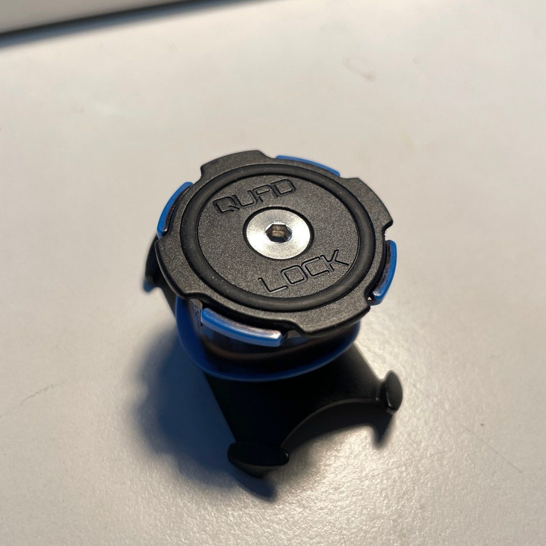 Quadlock Quad Lock Stem Mount, Sports Equipment, Bicycles & Parts ...