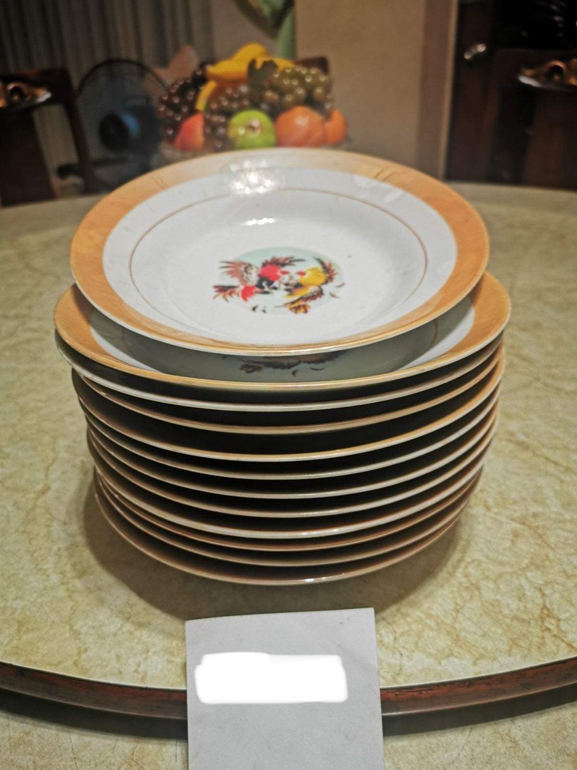 Set of plates, Furniture & Home Living, Kitchenware & Tableware ...