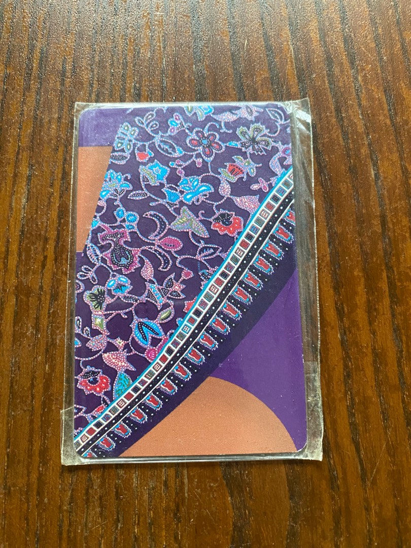 SIA flashpay purple card, Hobbies & Toys, Memorabilia & Collectibles ...