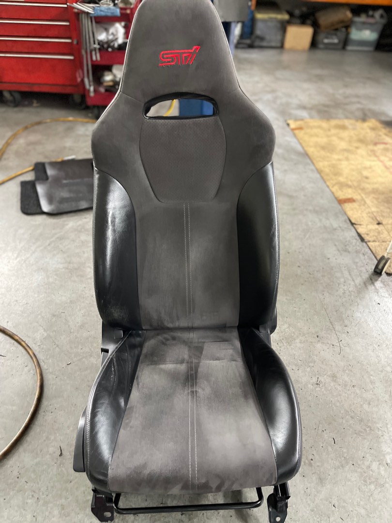 STI seats, front set, Car Accessories, Accessories on Carousell