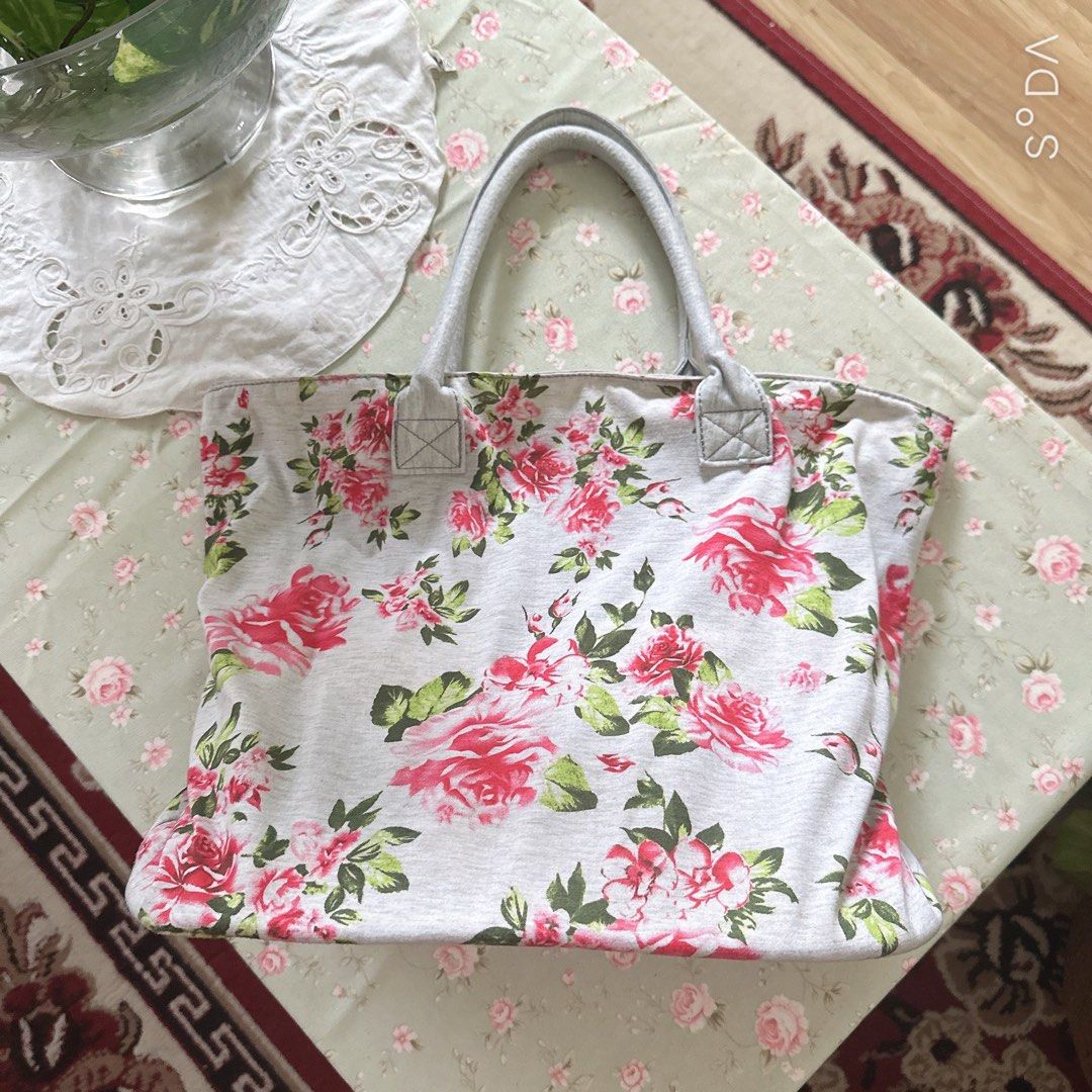 Terranova flora bag, Women's Fashion, Bags & Wallets, Shoulder Bags on ...