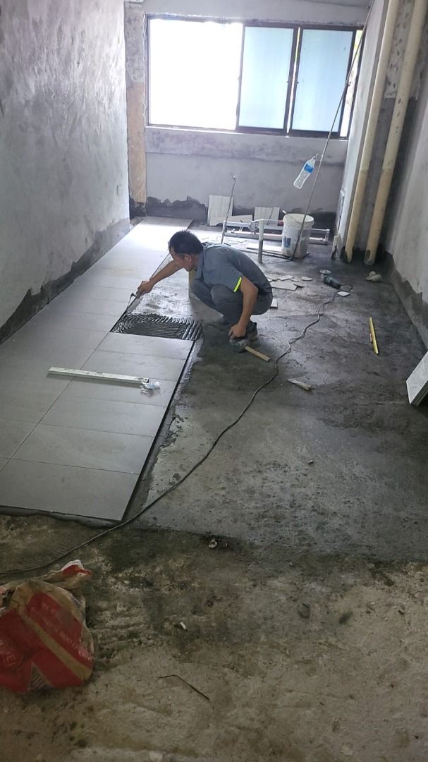 Vinyl Flooring / Tiles Flooring / Cement Screeding / Hacking, Home ...