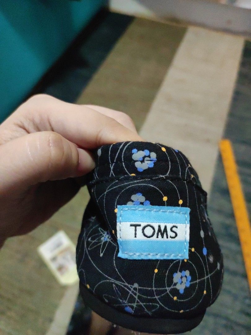 Toms Constellation Pattern in Black, Men's Fashion, Footwear, Casual ...