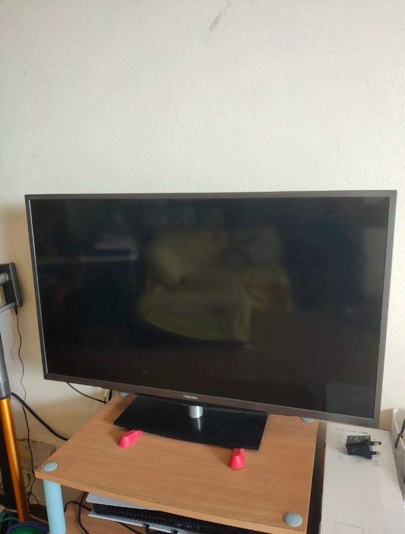 Toshiba 40 Inch TV for sale, TV & Home Appliances, TV & Entertainment ...