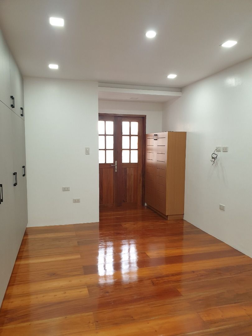 Townhouse for sale in Scout Chuatoco Street Quezon City, Property, For ...