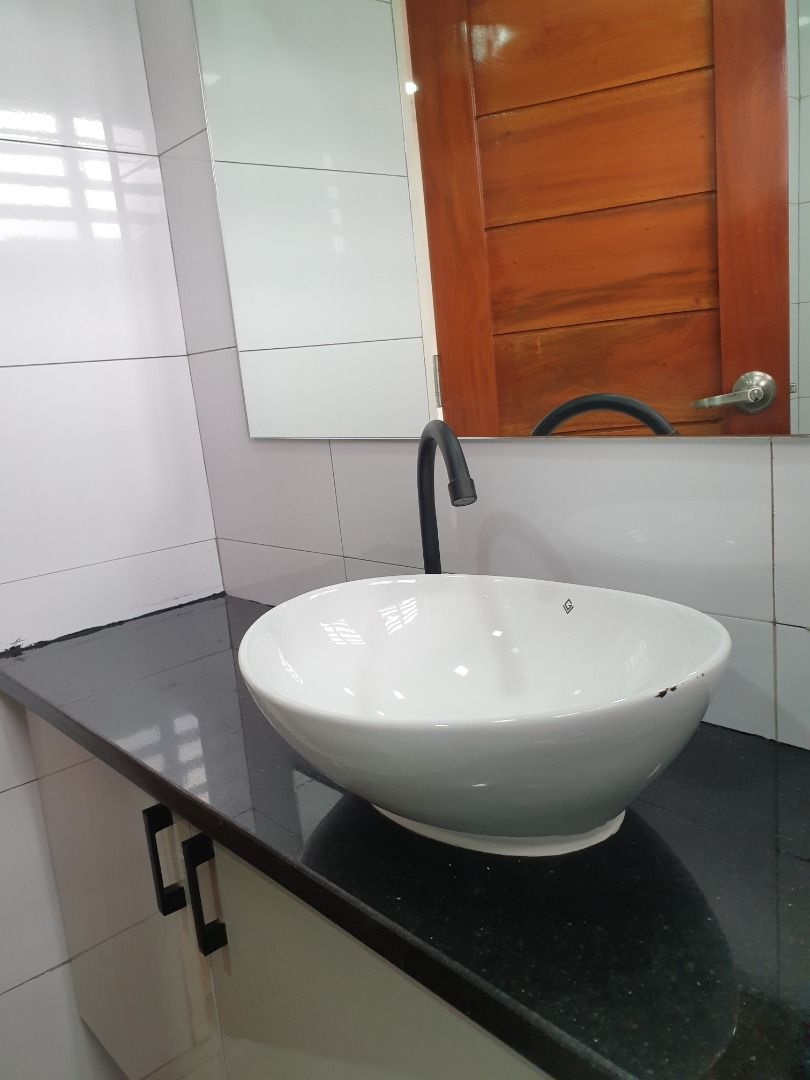Townhouse for sale in Scout Chuatoco Street Quezon City, Property, For ...